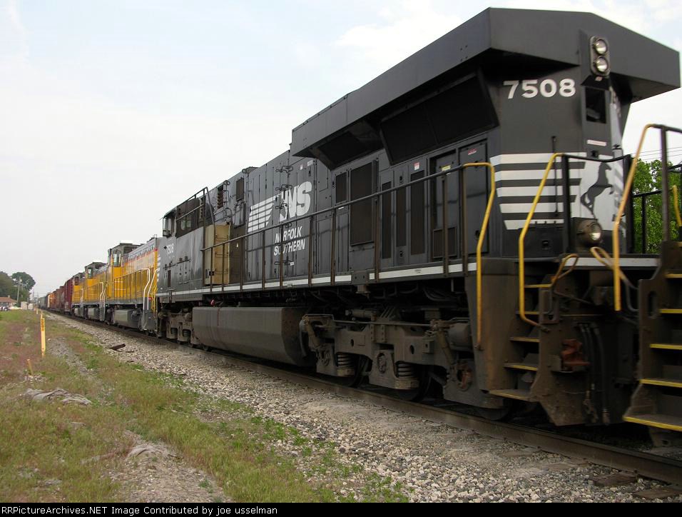 NS 7508